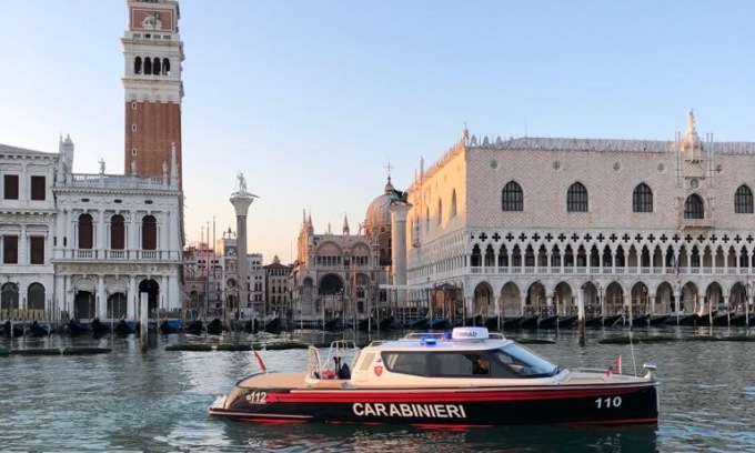 Ricercato (a sua insaputa) dall'Interpol in mezzo mondo, ma lui era in ...